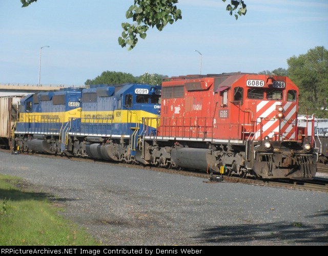 DM&E 6086 CP's Tomah Sub.